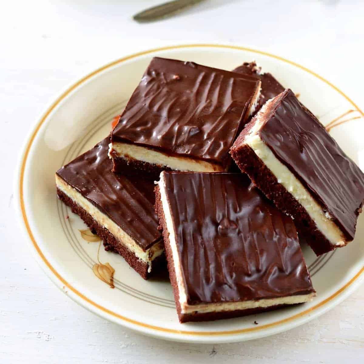 Black and White Coffee Cake – Czech Míša řezy - Cook Like Czechs