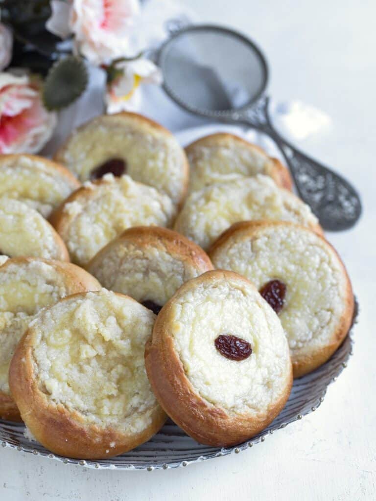 Homemade Czech Tvaroh Cheese - Cook Like Czechs