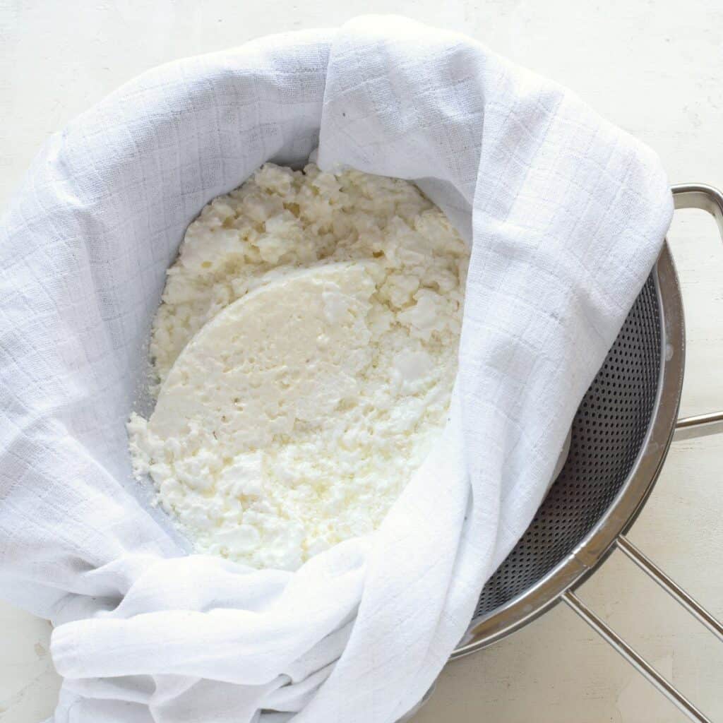 Homemade Czech Tvaroh Cheese - Cook Like Czechs