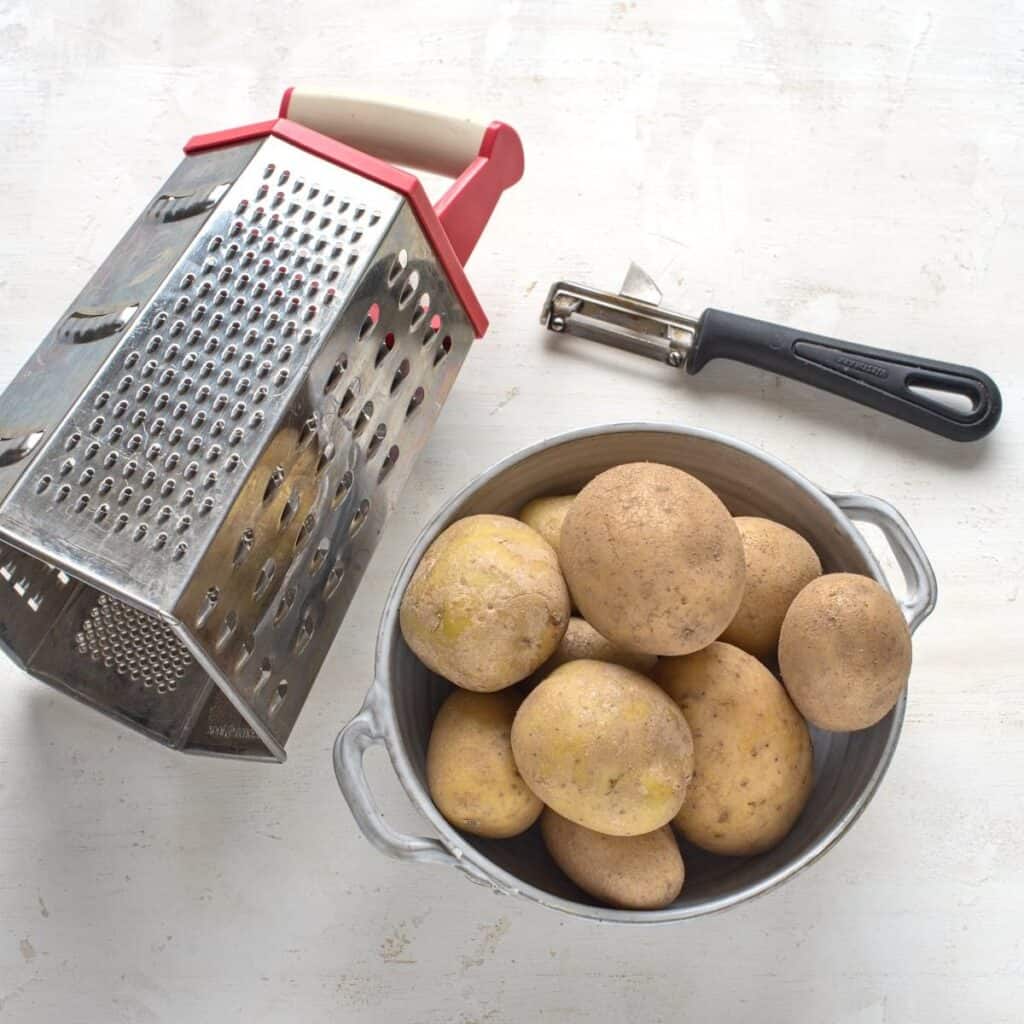 How to shred potatoes - Cook Like Czechs