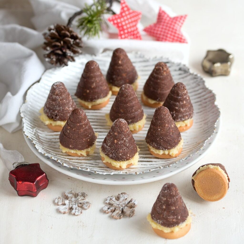 Czech Christmas Cookies (Cukroví) - Cook Like Czechs