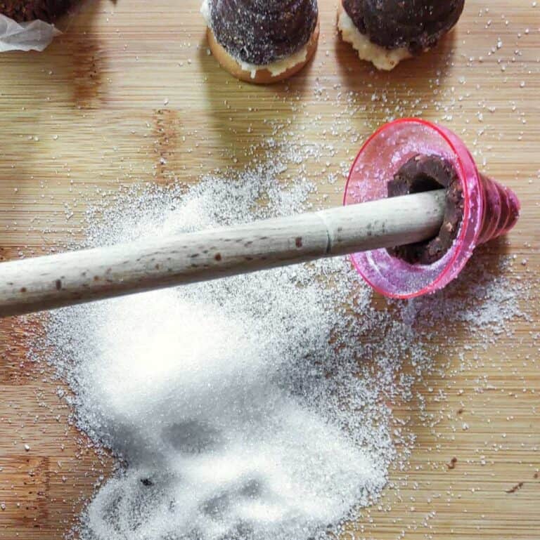 Beehive Cookies (Czech Včelí úly or Vosí hnízda) - Cook Like Czechs