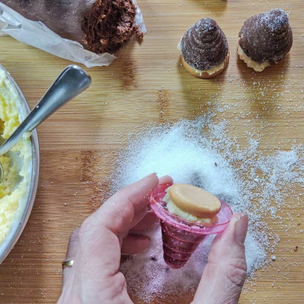 Beehive Cookies (Czech Včelí úly or Vosí hnízda) - Cook Like Czechs