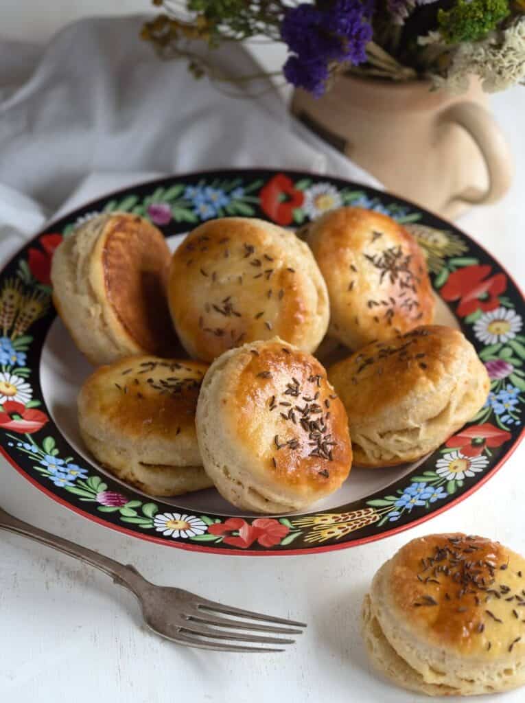 Flaky Pork Crackling Biscuits - Cook Like Czechs