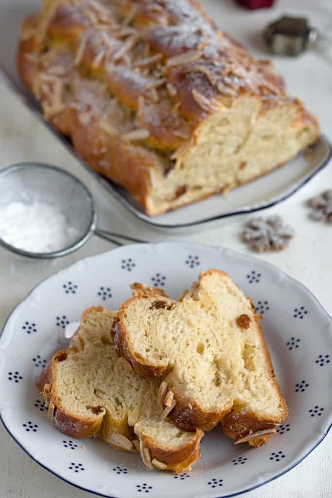 Vánočka (Houska) Recipe – Czech Christmas Bread