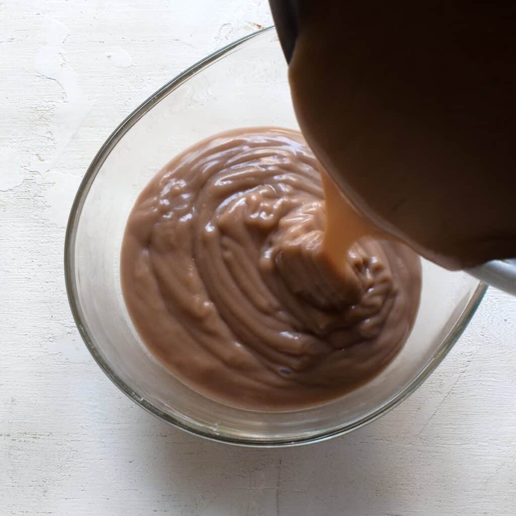 Czech Chocolate Pudding (Čokoládový pudink) - Cook Like Czechs