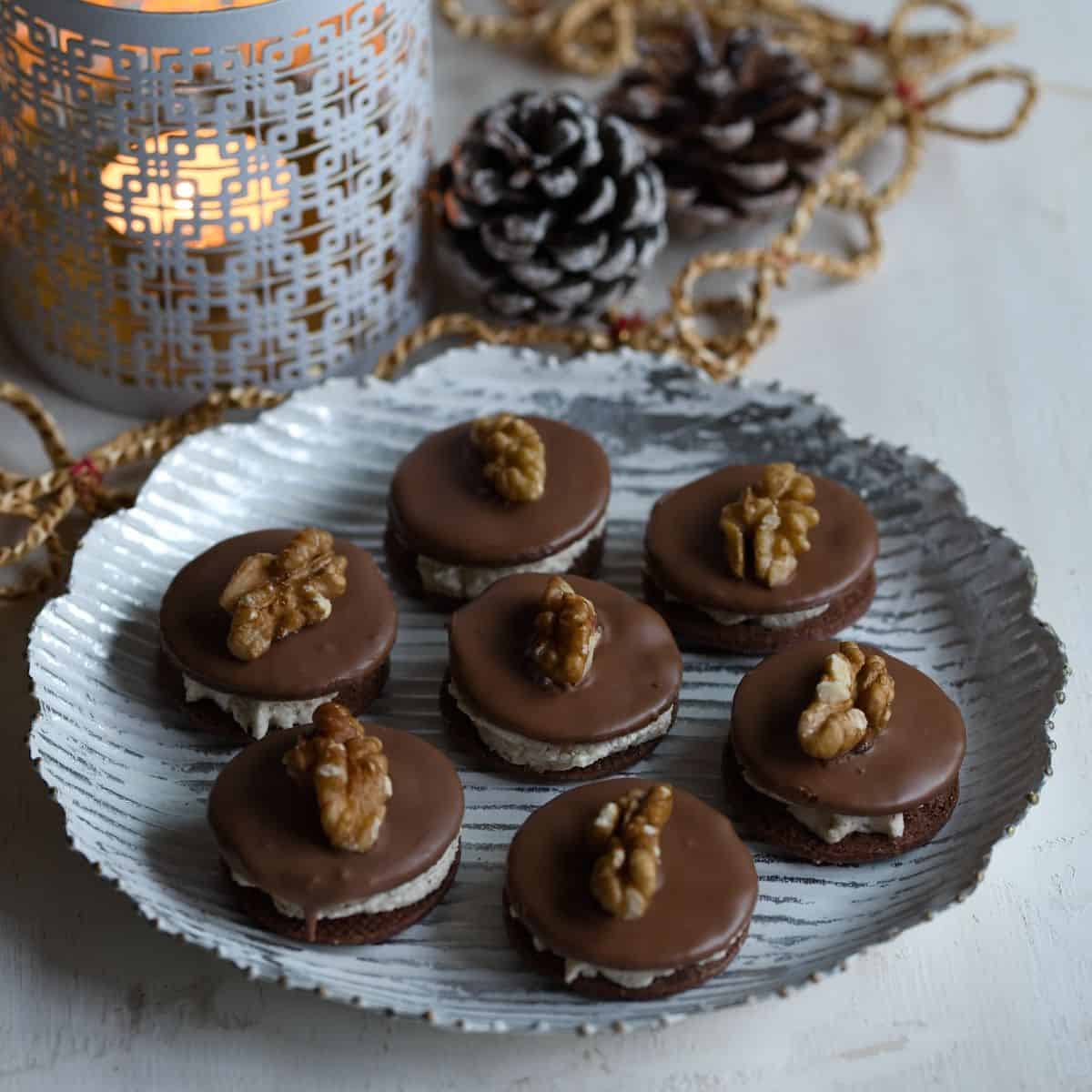 Czech Christmas Cookies (Cukroví) - Cook Like Czechs