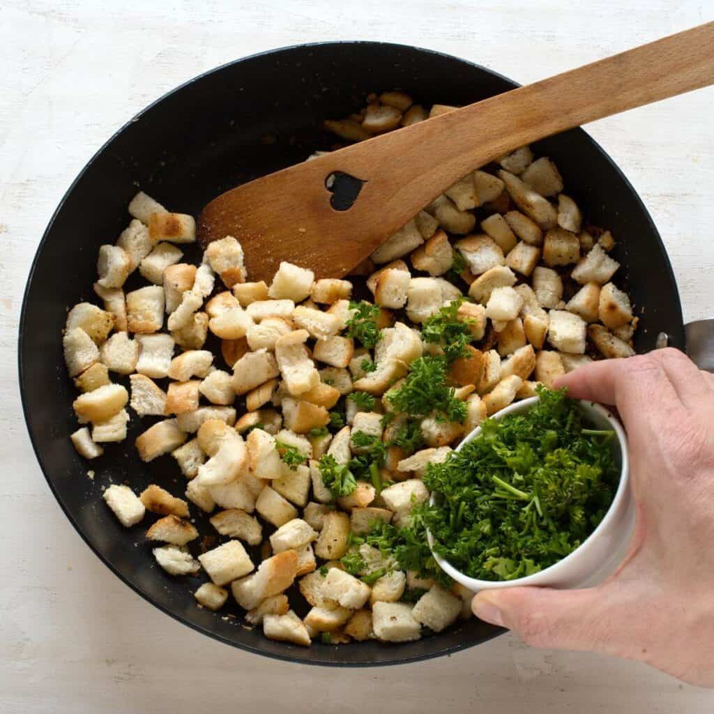 Easy Czech Dumplings Steamed in a Cup (Hrníčkové knedlíky) - Cook Like ...