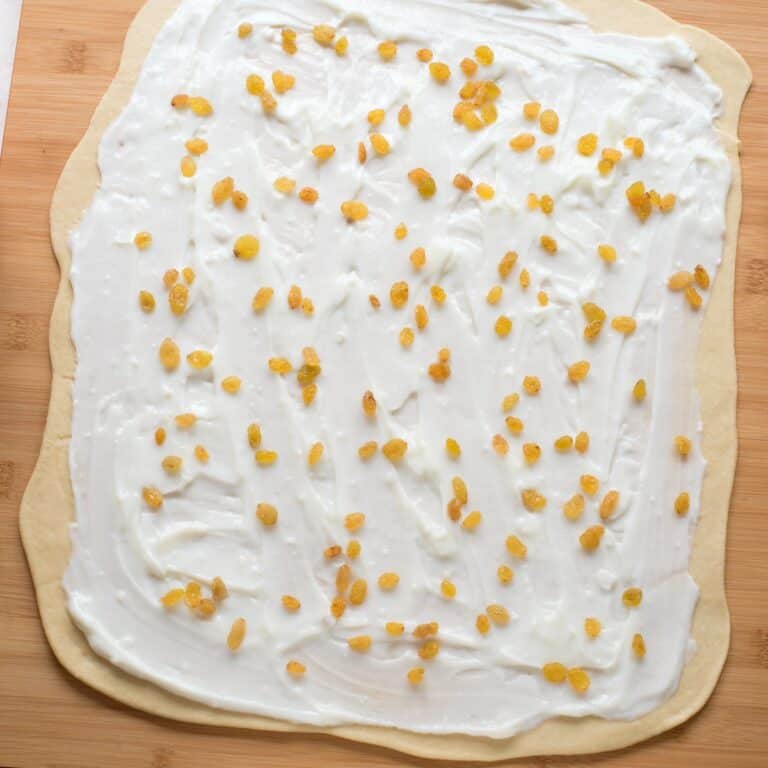 Pudding Custard Rolls (Czech Pudinkové šneky) - Cook Like Czechs